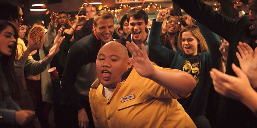 Let It Snow Soundtrack: Every Song In The Netflix Movie