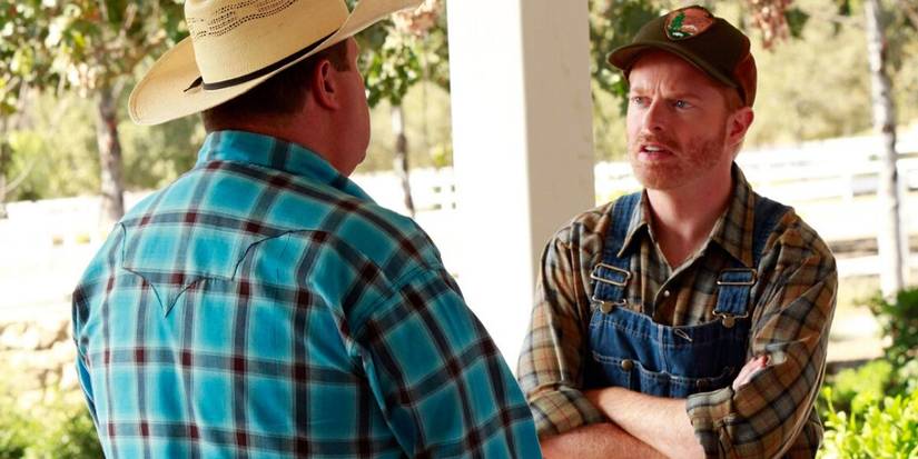 Modern Family: 10 Things That Make No Sense About Mitchell & Cam's ...