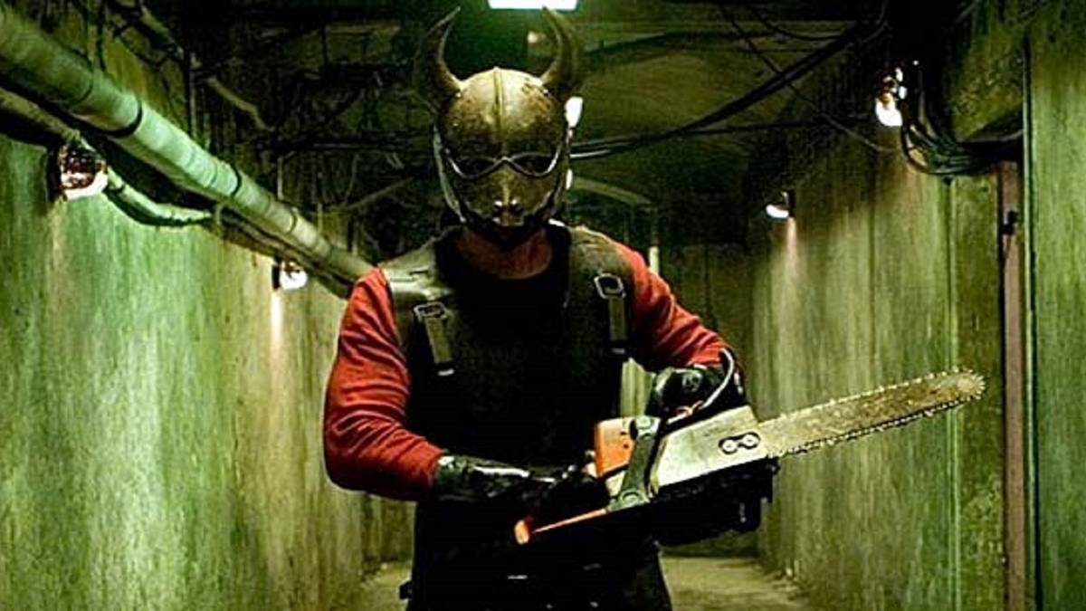 Why Eli Roth's Hostel Was So Controversial After Release