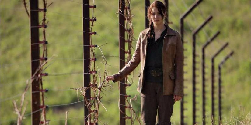 The Hunger Games: 10 Most Selfless & Heroic Things Katniss Ever Did
