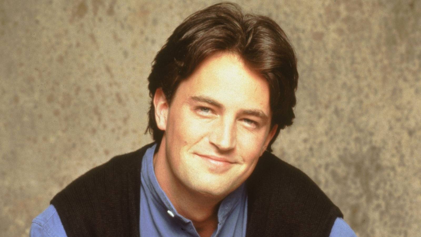 Friends: 5 Times Chandler Was A Terrible Friend (& 5 Times He Was The Best)