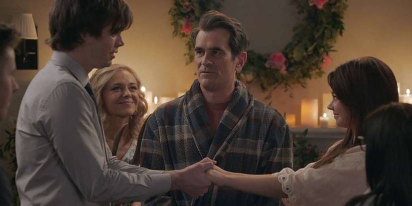 Modern Family: 10 Things That Make No Sense About Haley & Dylan's ...