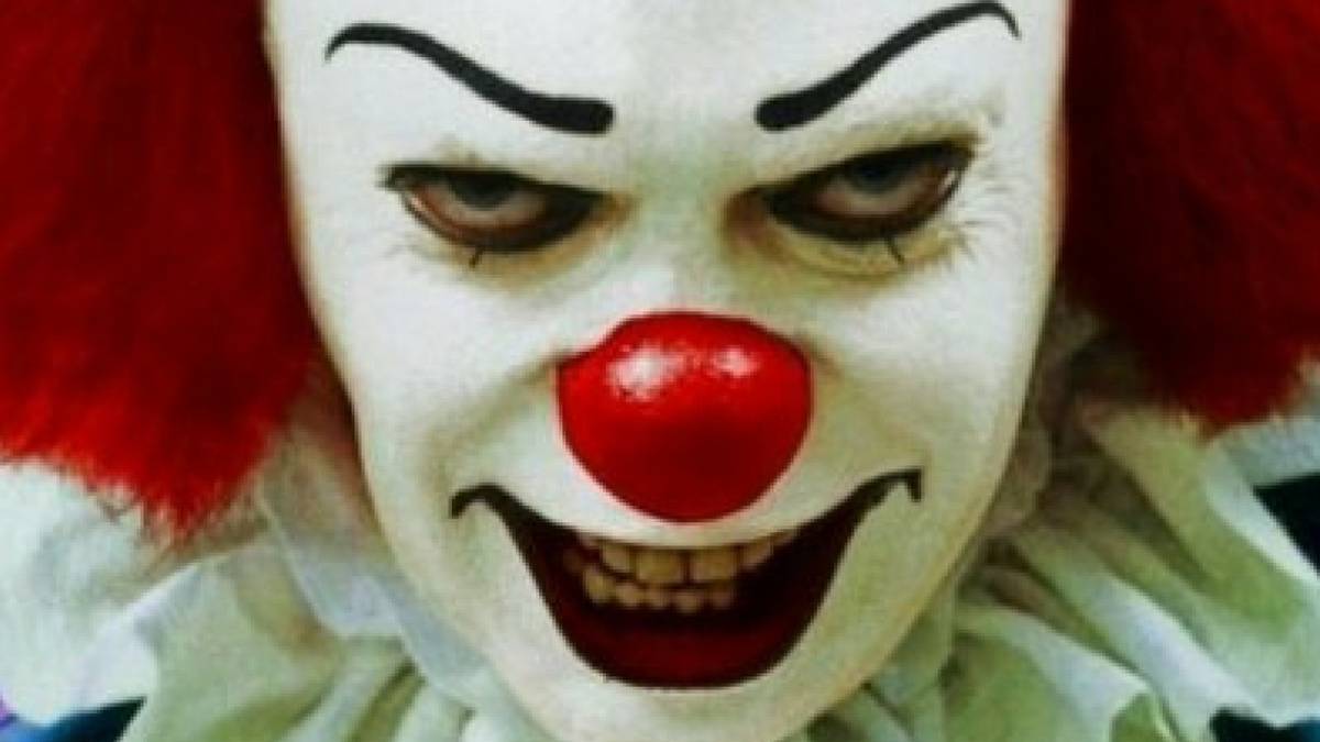 What Is The Best Version Of IT: Movie, Miniseries Or Book?