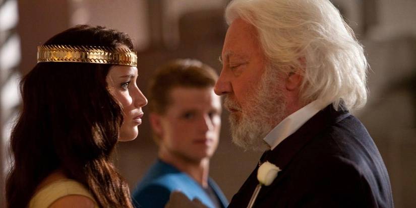 The Hunger Games: 10 Most Shameless Things Katniss Ever Did