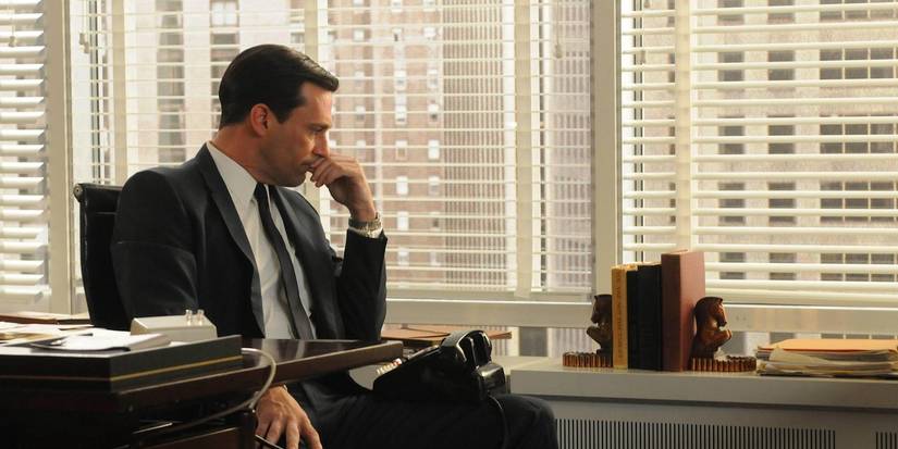 Mad Men: 10 Hidden Details About Don's Costume You Didn't Notice