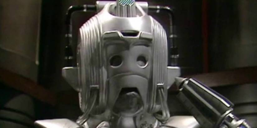 Doctor Who: The Lone Cyberman & Jack's Warning Explained