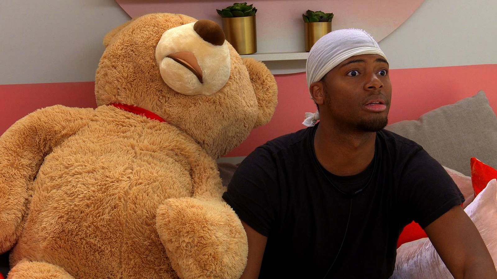 The Circle Season 1: What Happened To Seaburn 'Rebecca' Williams