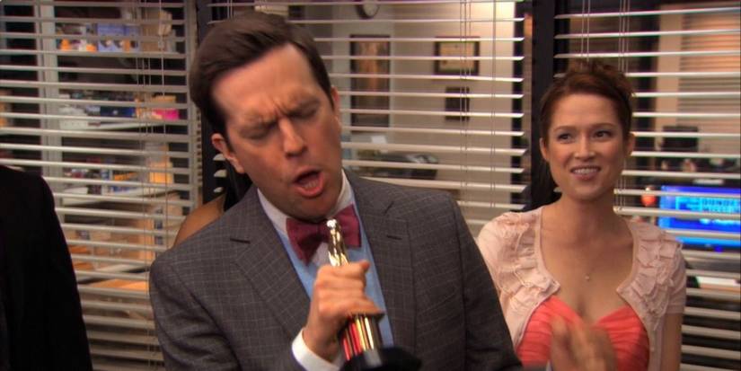 The Office: 10 Most Romantic Scenes Fans Watch Over & Over