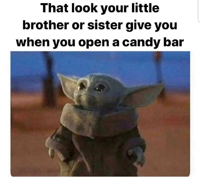 15 Funniest Baby Yoda "Looking Up" Memes