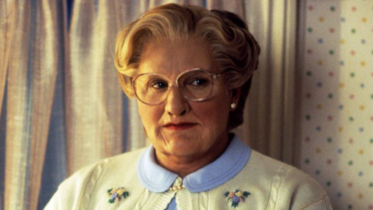 Pierce Brosnan First Met Robin Williams In His Mrs. Doubtfire Makeup