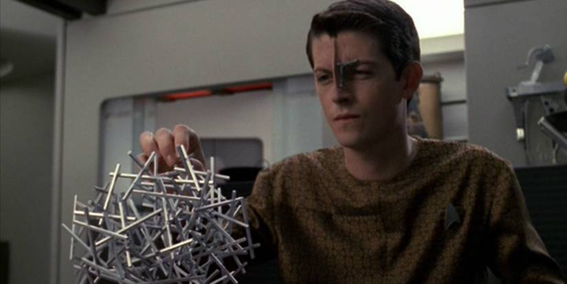 Star Trek: Seven of Nine’s Children Explained (& Will More Appear In ...