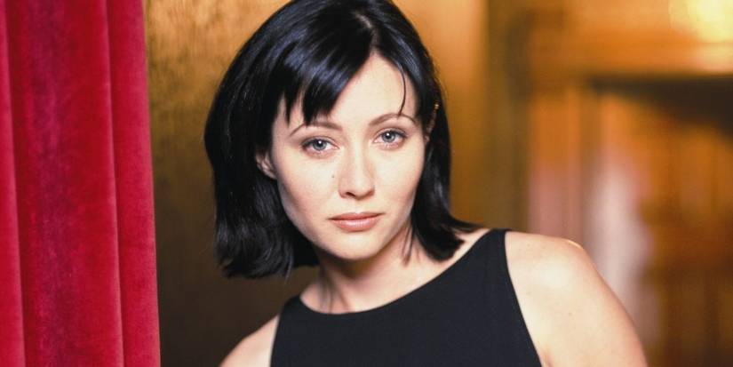Charmed: How Old The Halliwell Sisters Are At The Beginning & End