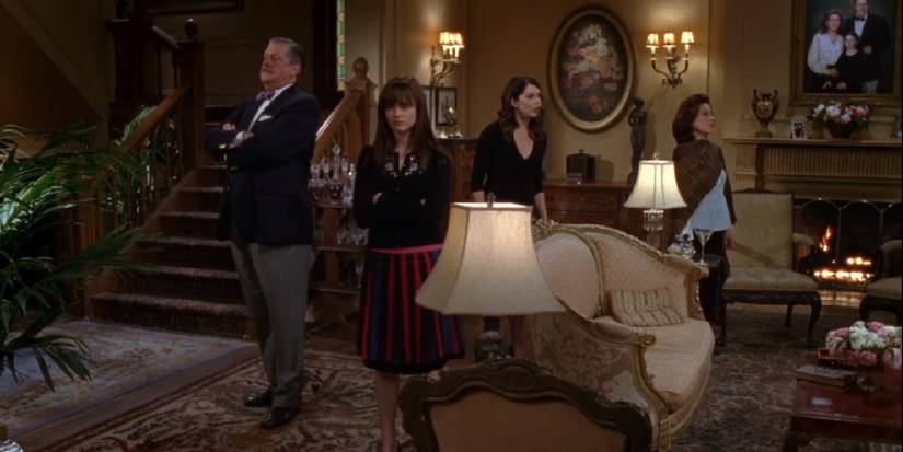 Gilmore Girls: 13 Most Memorable Friday Night Dinners