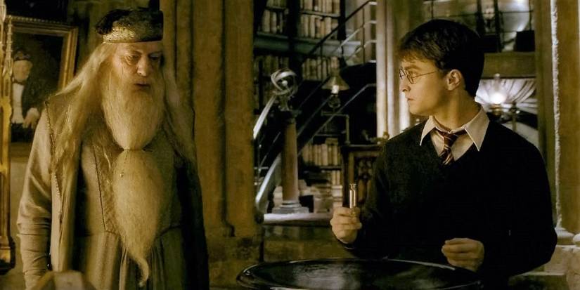 Harry Potter: 10 Times Dumbledore Guided Harry's Destiny
