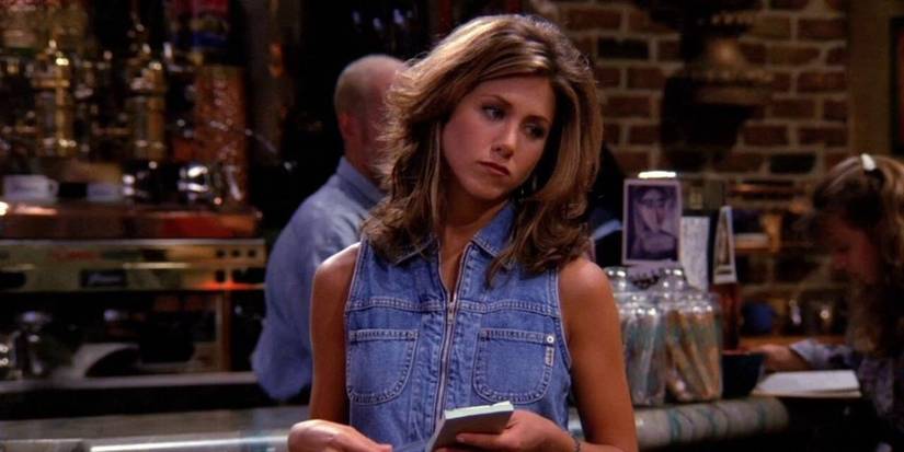 Friends: 10 Girlfriends Of Ross And Joey That We'd All Love To Date