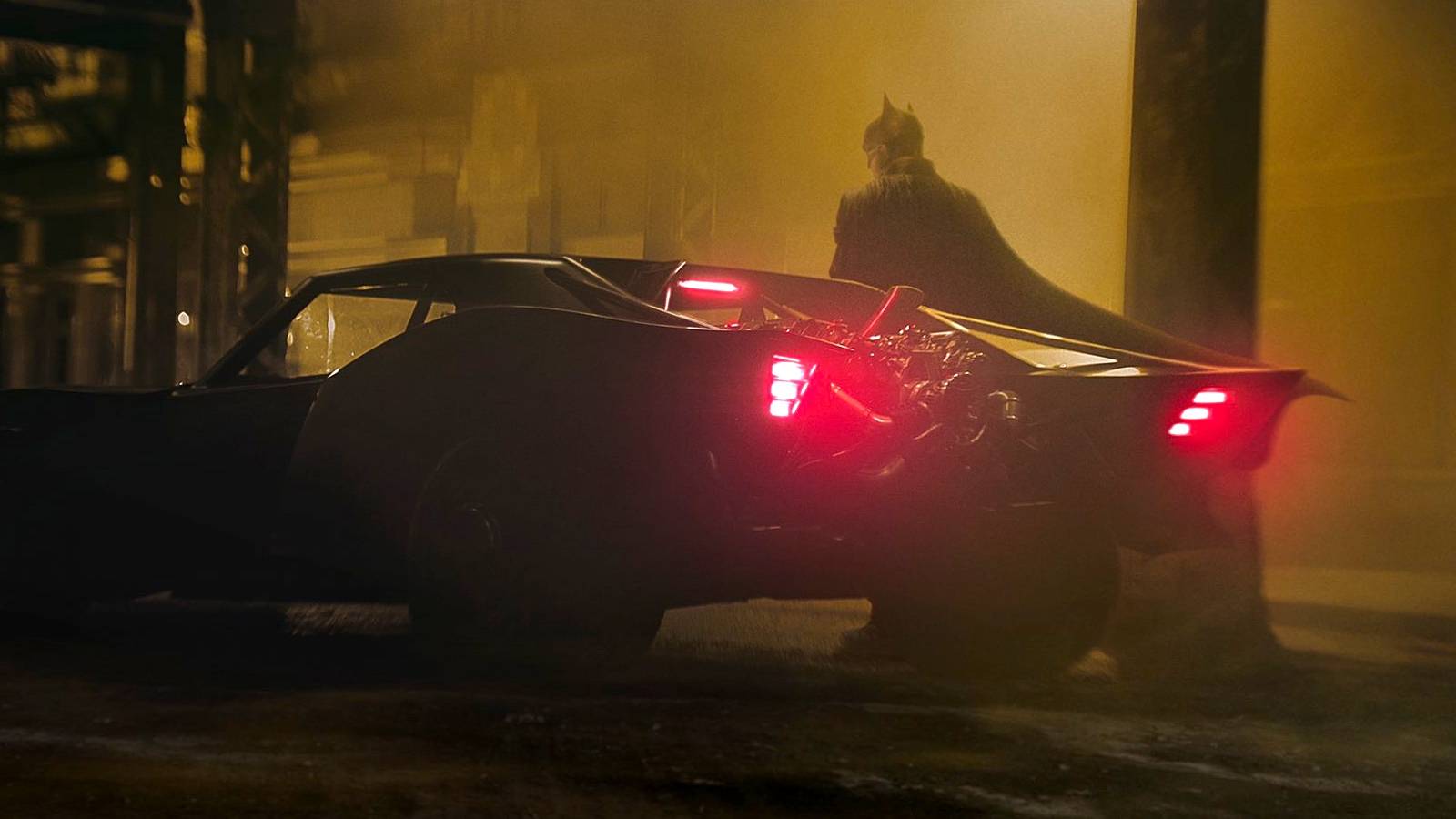 The Batman: Robert Pattinson's Batmobile Revealed In Official Photos