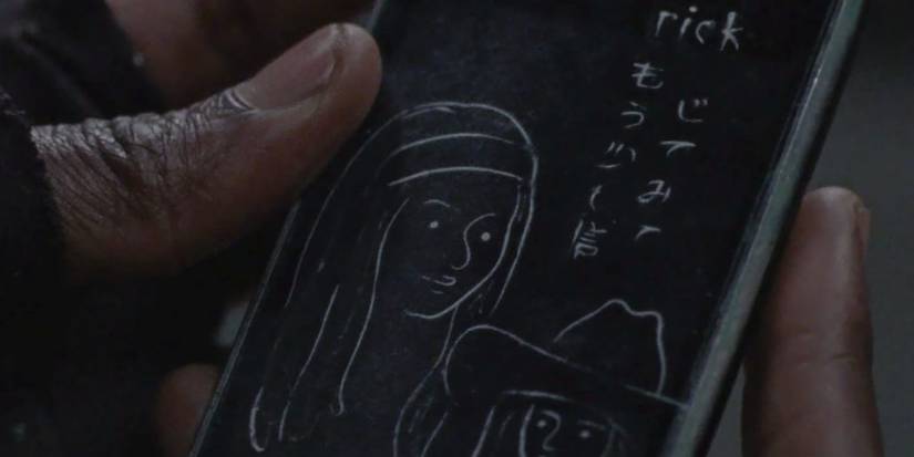 The Walking Dead Finally Explains The Origin Of Rick's Phone 4 Years Later