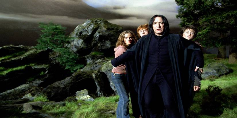 Harry Potter: 10 Scenes That Foreshadowed Snape Was A Double Agent