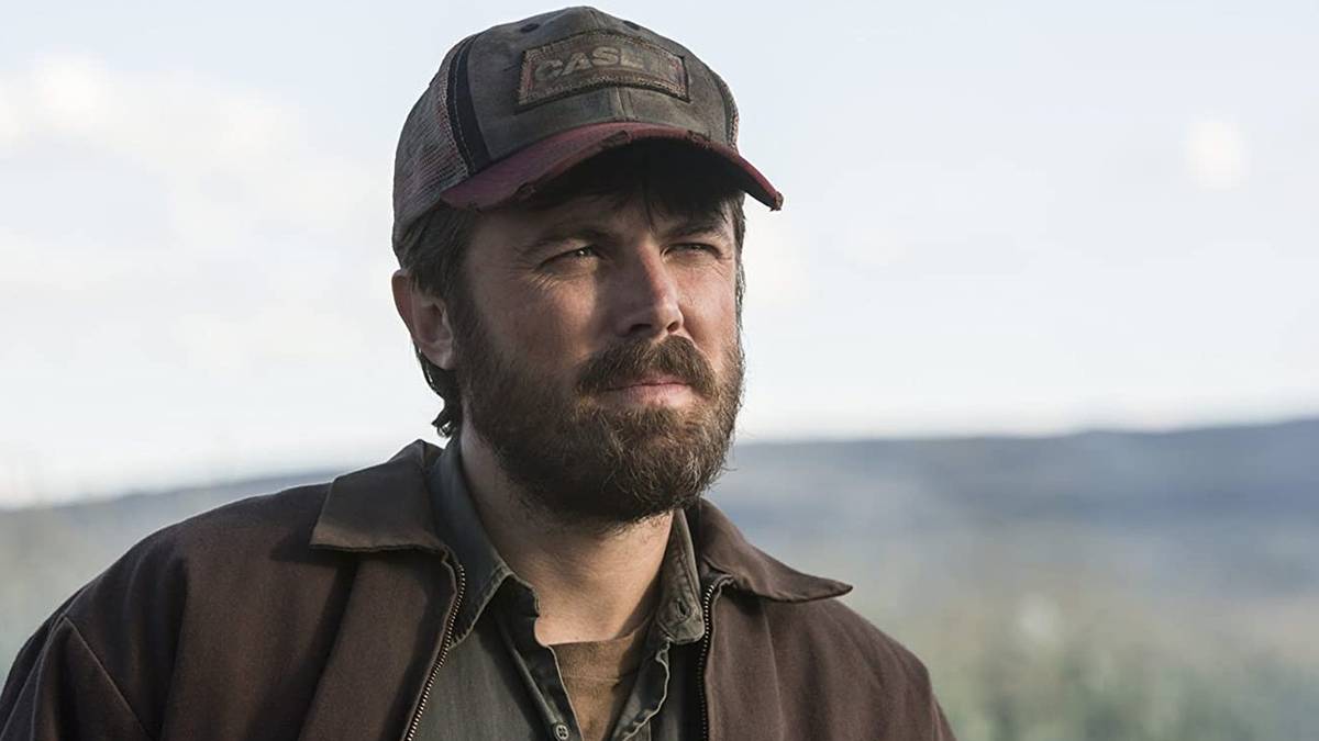 Why Casey Affleck's Interstellar Character Chose To Stay On Earth