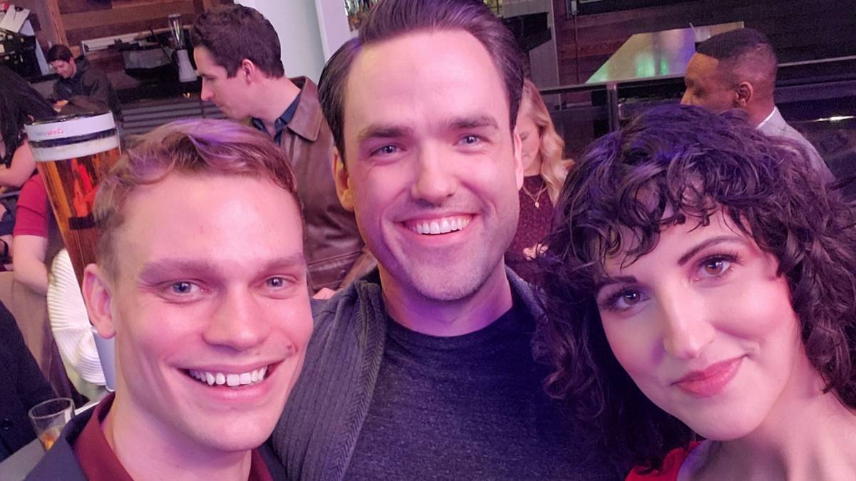 Yoga & Vegan: Love Is Blind's Danielle Drouin Describes Rory & Matt Pod ...