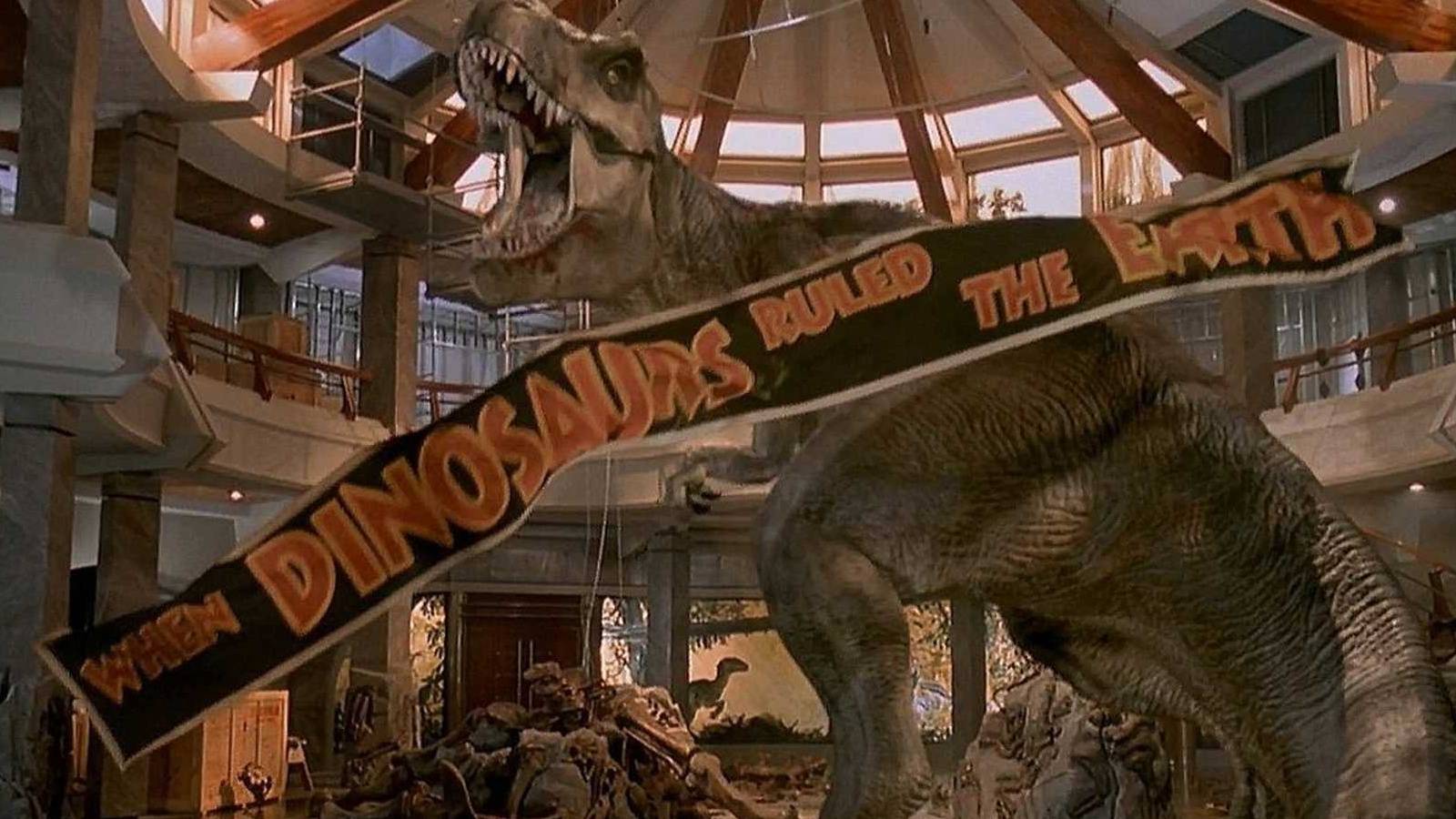 10 Behind The Scenes Facts About The Jurassic Park & Jurassic World Films