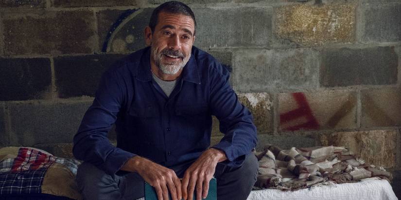 The Walking Dead: 10 Facts About Negan You Need To Know