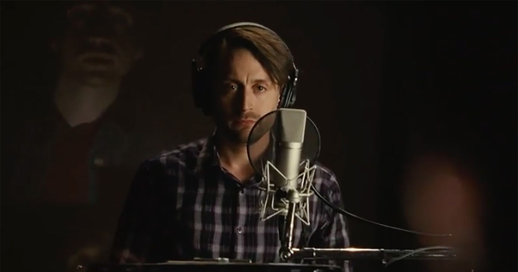 Succession: 5 Times We Felt Bad For Roman Roy (& 5 Times We Hated Him)