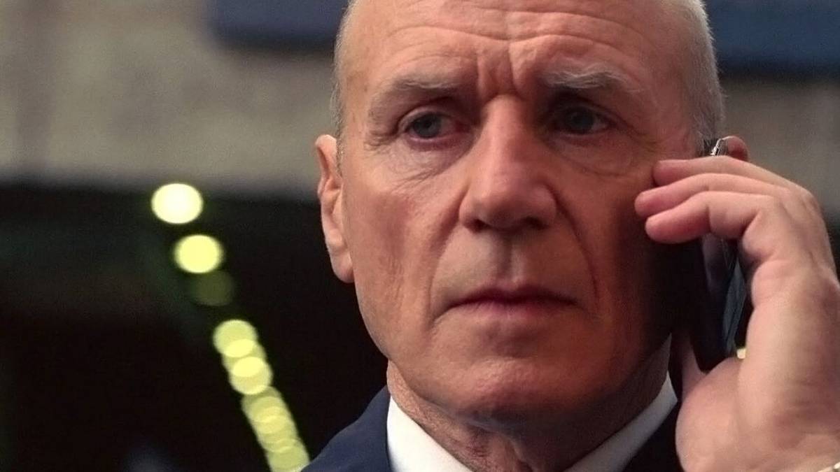 Who Was Charles Widmore — The Lost Villain & Why He Was Banished From ...