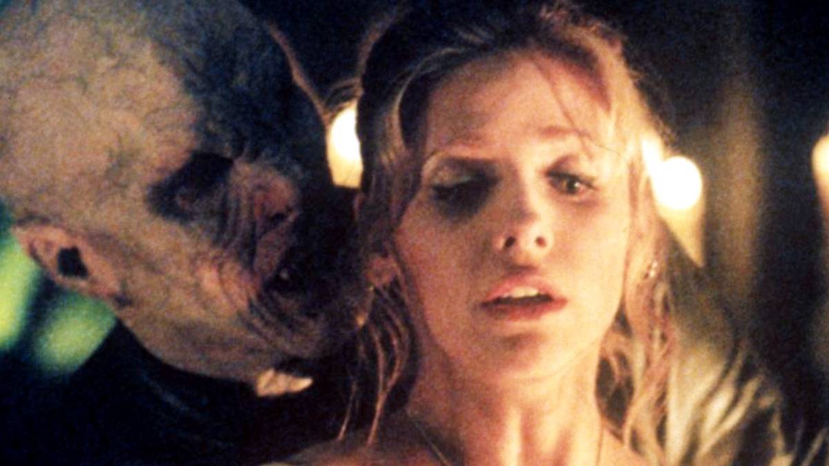 Why Buffy’s Prophecy Girl Prom Dress Is So Iconic