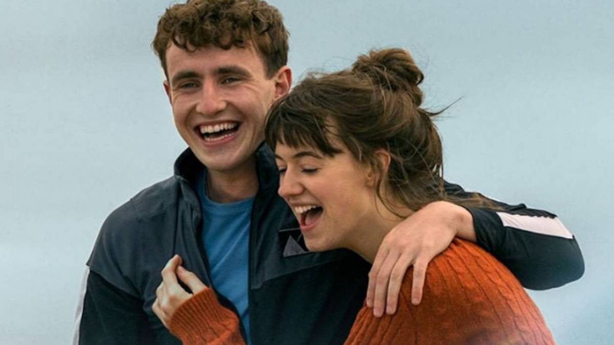 Normal People: How Old Connell & Marianne Are At The Beginning & End