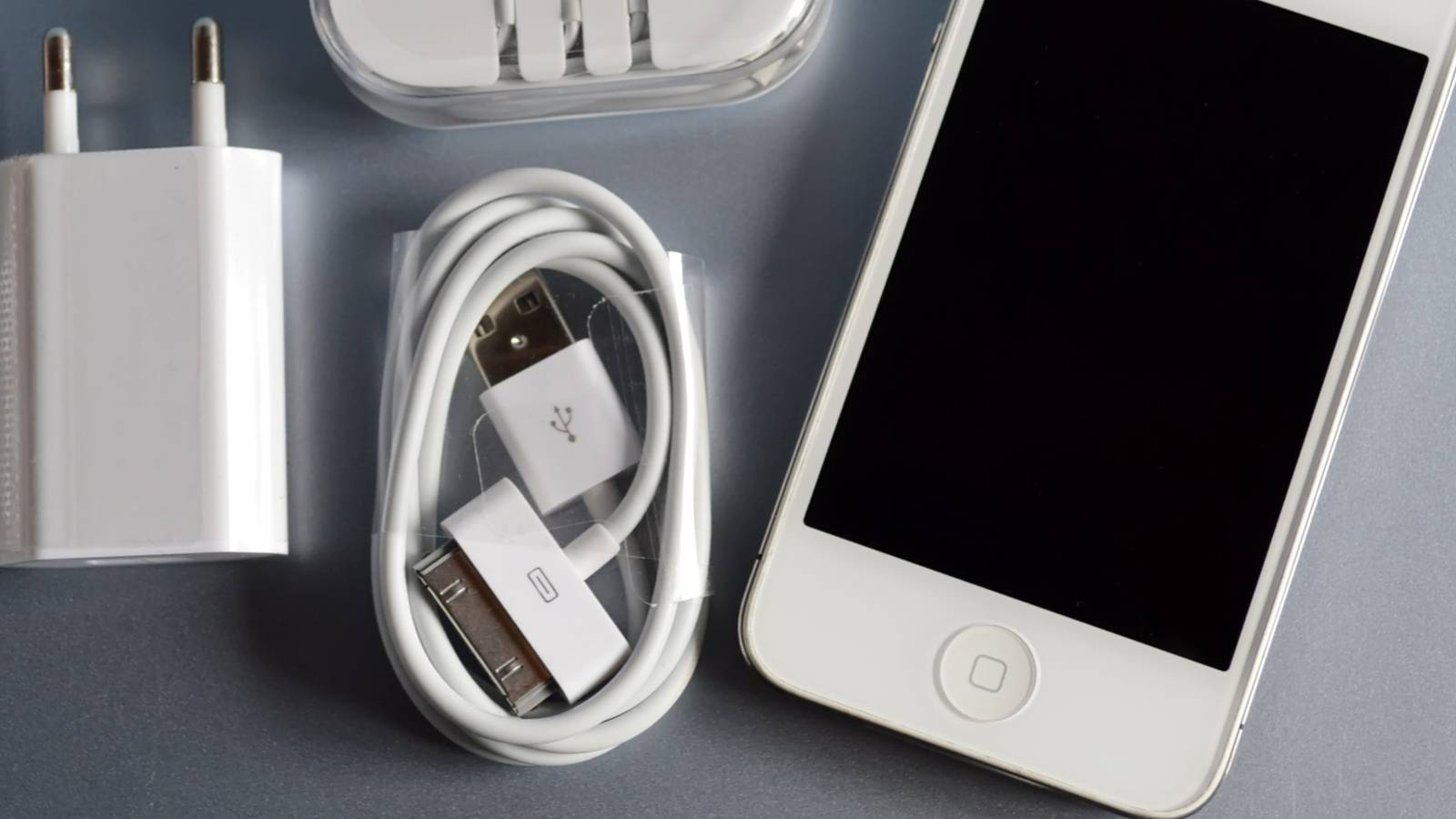 Best iPhone Chargers (Updated 2021)