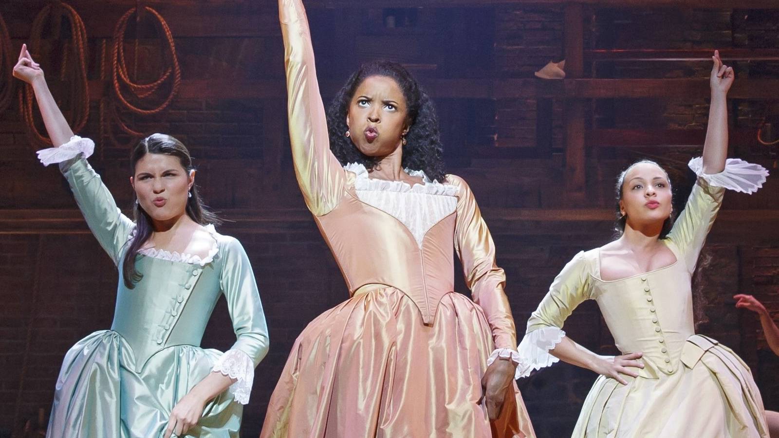 Hamilton: 5 Reason's Eliza Is The Best Character (& 5 It's Angelica)