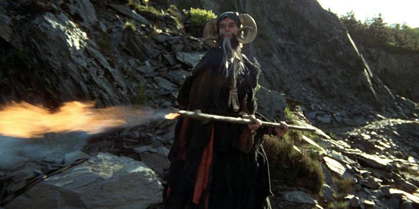 5 Things That Actually Make Sense About Monty Python & The Holy Grail ...