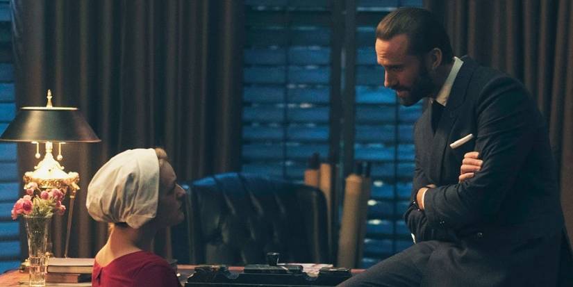 The Handmaid's Tale: 5 Ways The Show Is Different Than The Books (& 5 ...