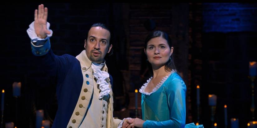 Hamilton: 5 Reason's Eliza Is The Best Character (& 5 It's Angelica)