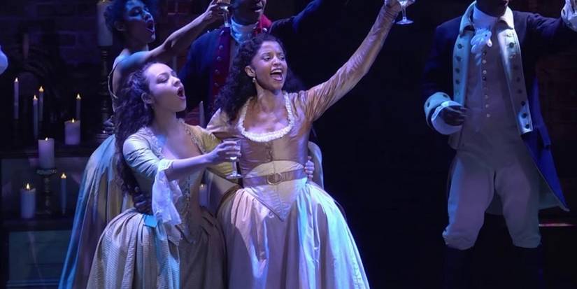 Hamilton: 5 Reason's Eliza Is The Best Character (& 5 It's Angelica)