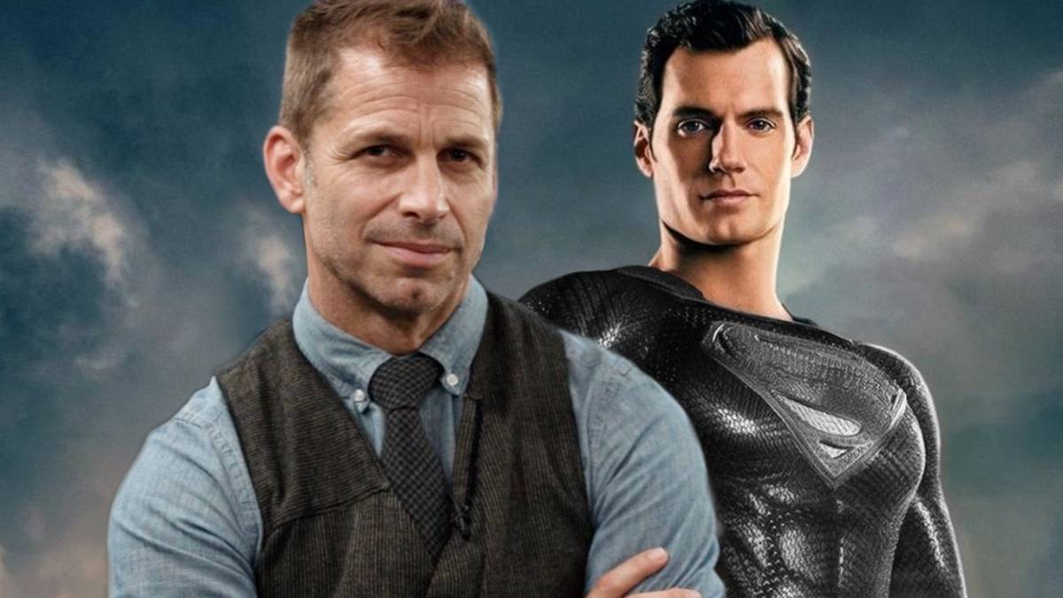 Zack Snyder Snuck Superman's Black Suit in Justice League