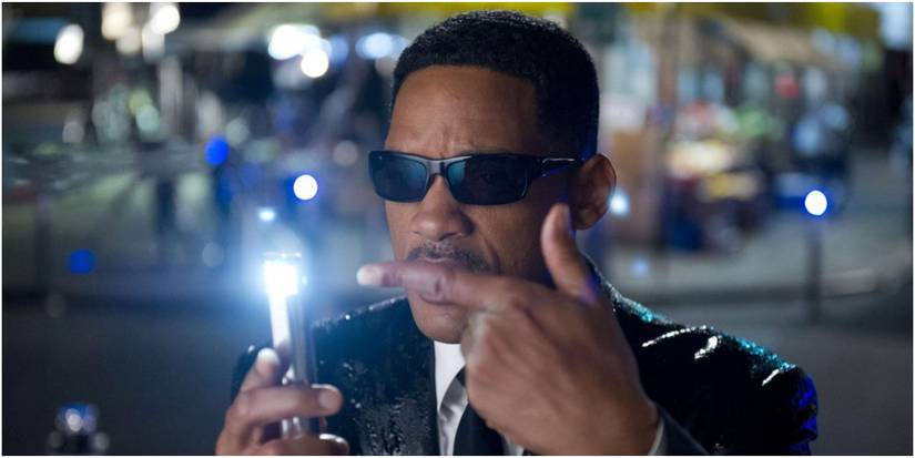 How Men In Black's Neuralyzer Actually Works