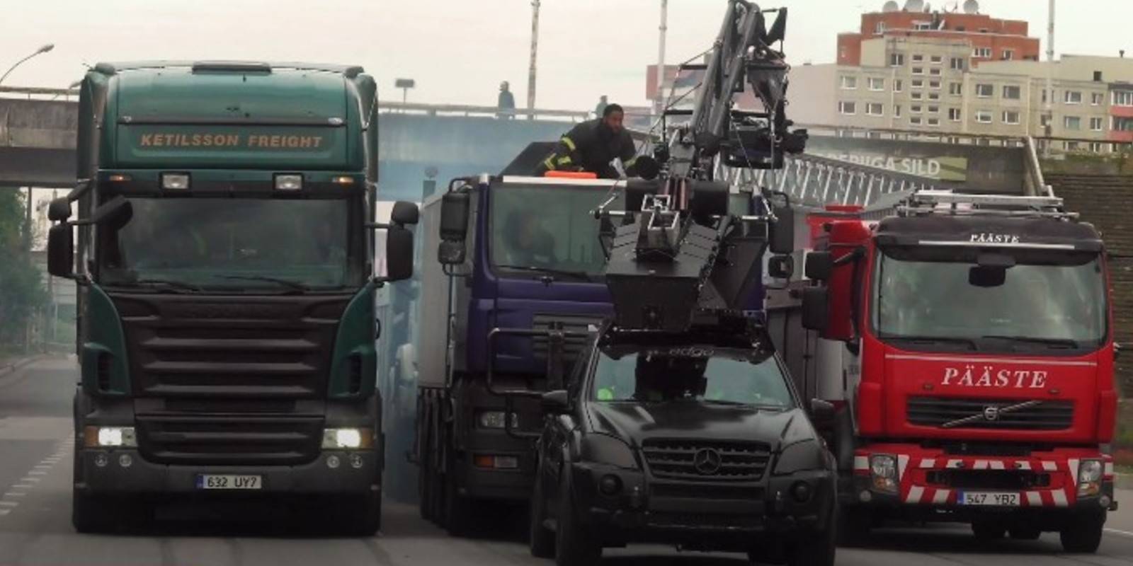 Tenet Behind The Scenes Video Shows How Nolan Avoided CGI