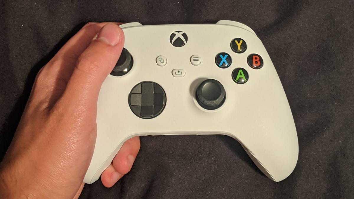 Xbox Series S & White Controller Confirmed As Real In Packaging Leak