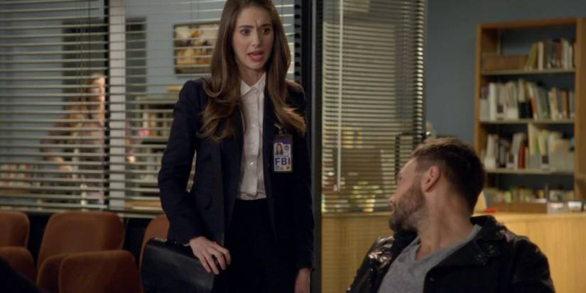Community: 8 Quotes That Prove Annie Is The Best Character