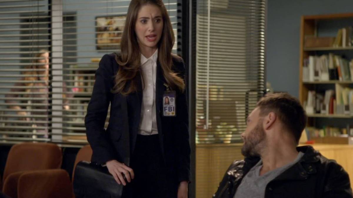 How Annie Has Changed In Community Movie, According To Alison Brie