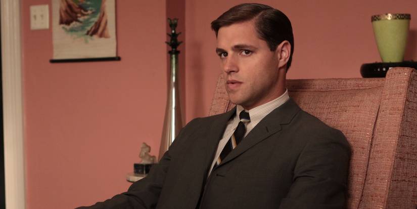 Mad Men: 10 Things About Joan Holloway That Make No Sense