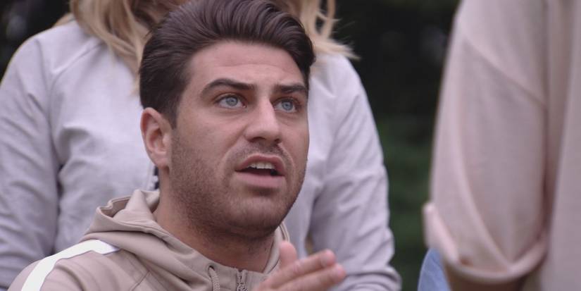 Love Island: 10 Things You Didn't Know About Jon and Hannah