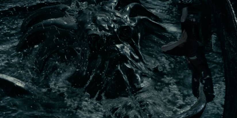 The 15 Most Powerful Villains From The Hobbit & Lord Of The Rings, Ranked