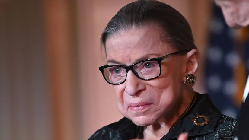 Maya Rudolph Modeled The Good Place’s Judge Gen On Ruth Bader Ginsburg