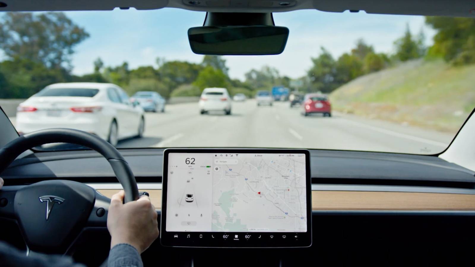 Watch A Tesla On Autopilot Narrowly Avoid A Highway Collision