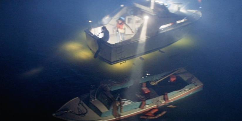 Jaws: 10 Things That Don't Make Sense About The Iconic Original