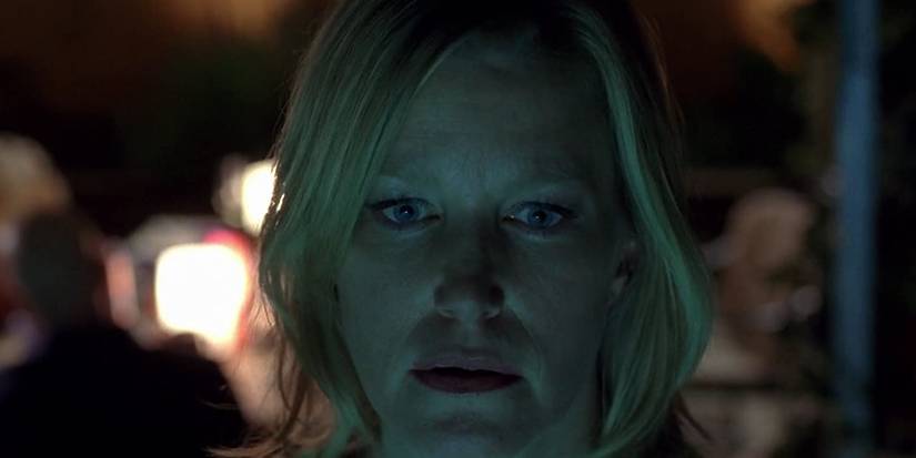 Breaking Bad: 10 Times Skyler Should’ve Left Walt (& Why She Didn't)