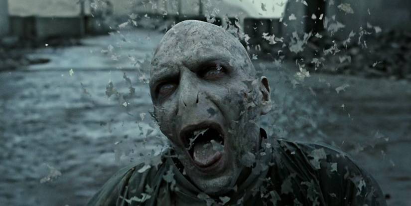 Harry Potter: 5 Reasons Why Voldemort Is A Sympathetic Character (& 5 ...